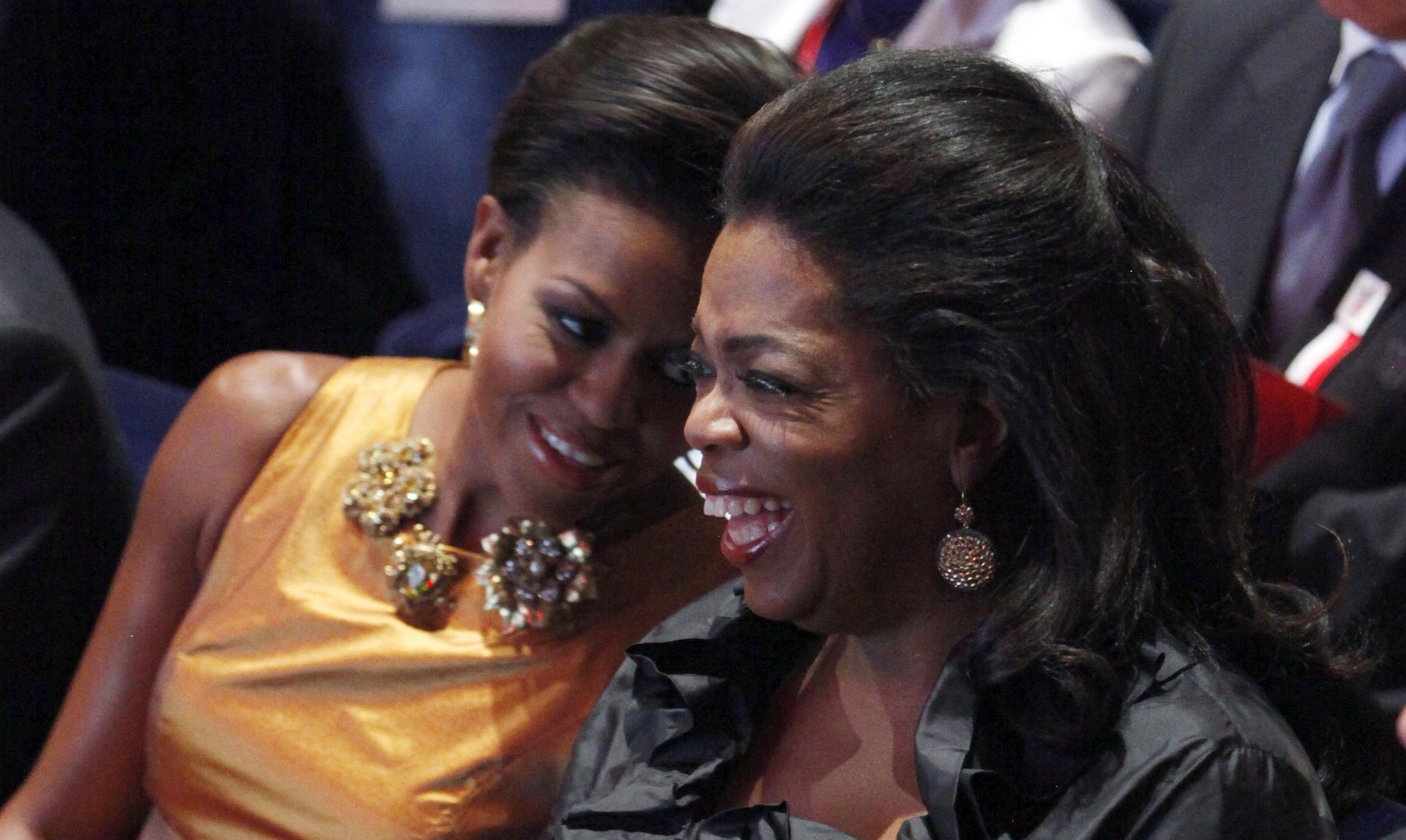 New BFF Alert? Michelle Obama & Oprah Vacation Together In Hawaii ...