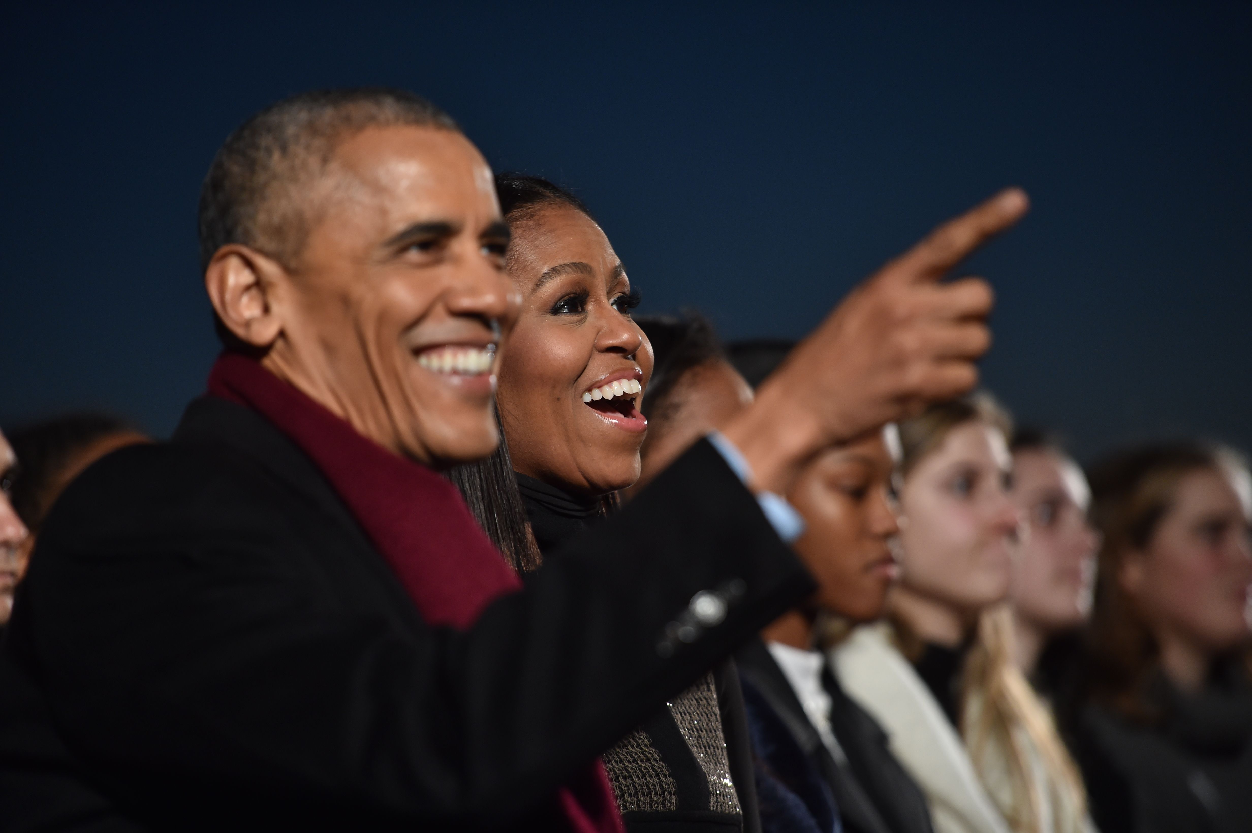 Barack And Michelle Obama Host Final White House Party | HelloBeautiful