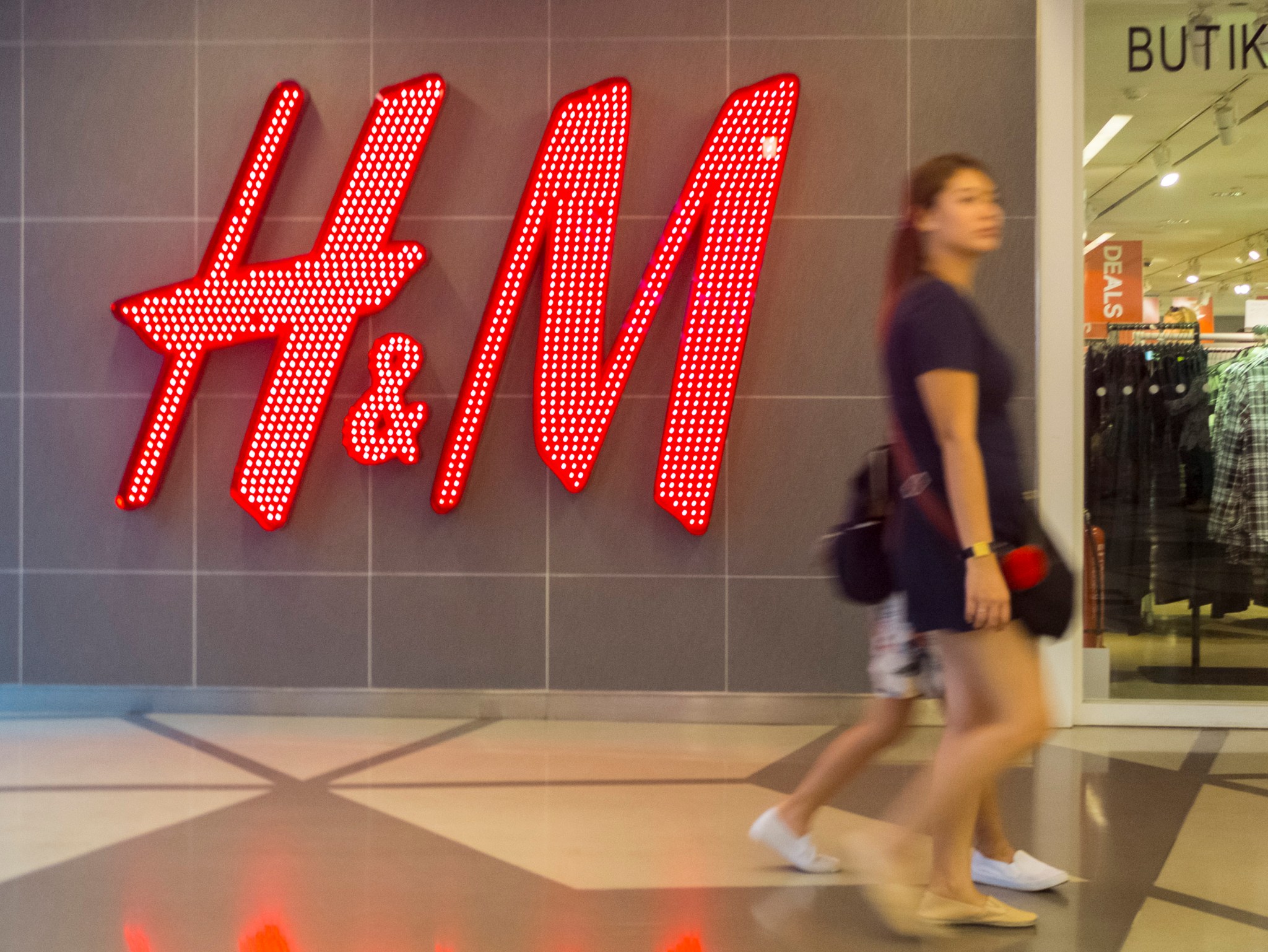 Parents Speak Out H&M ‘Monkey’ Hoodie
