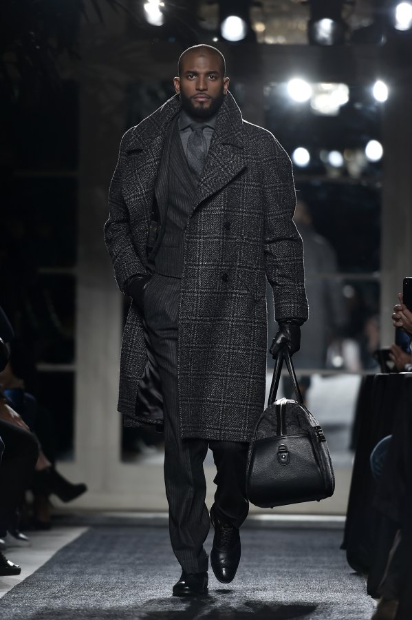 #NYFWNoir: All The Sexy Male Melanin On The Runway From Men’s New York ...