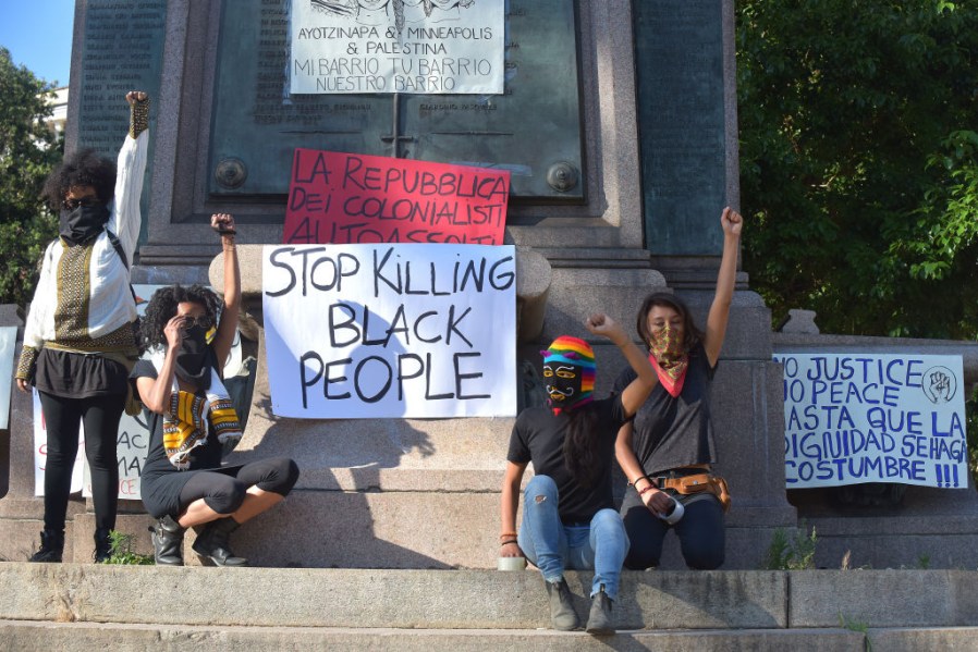 23 Powerful Photos Of Black Women Protesting | HelloBeautiful