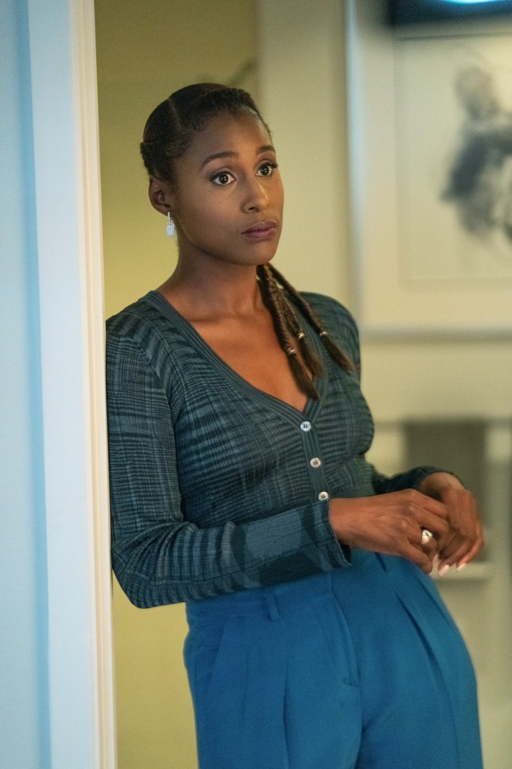 A Look At The Many Hairstyles of Issa Rae's 'Insecure' Character Issa Dee