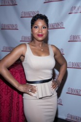10 Pics That Prove No One Wears The Pixie Cut Like Toni Braxton